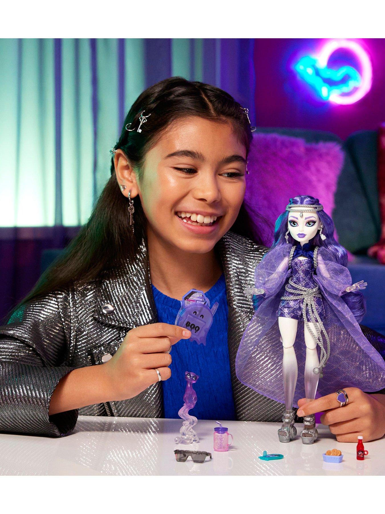 Monster High Spectra Vondergeist Fashion Doll with Pet Ferret Rhuen and ...