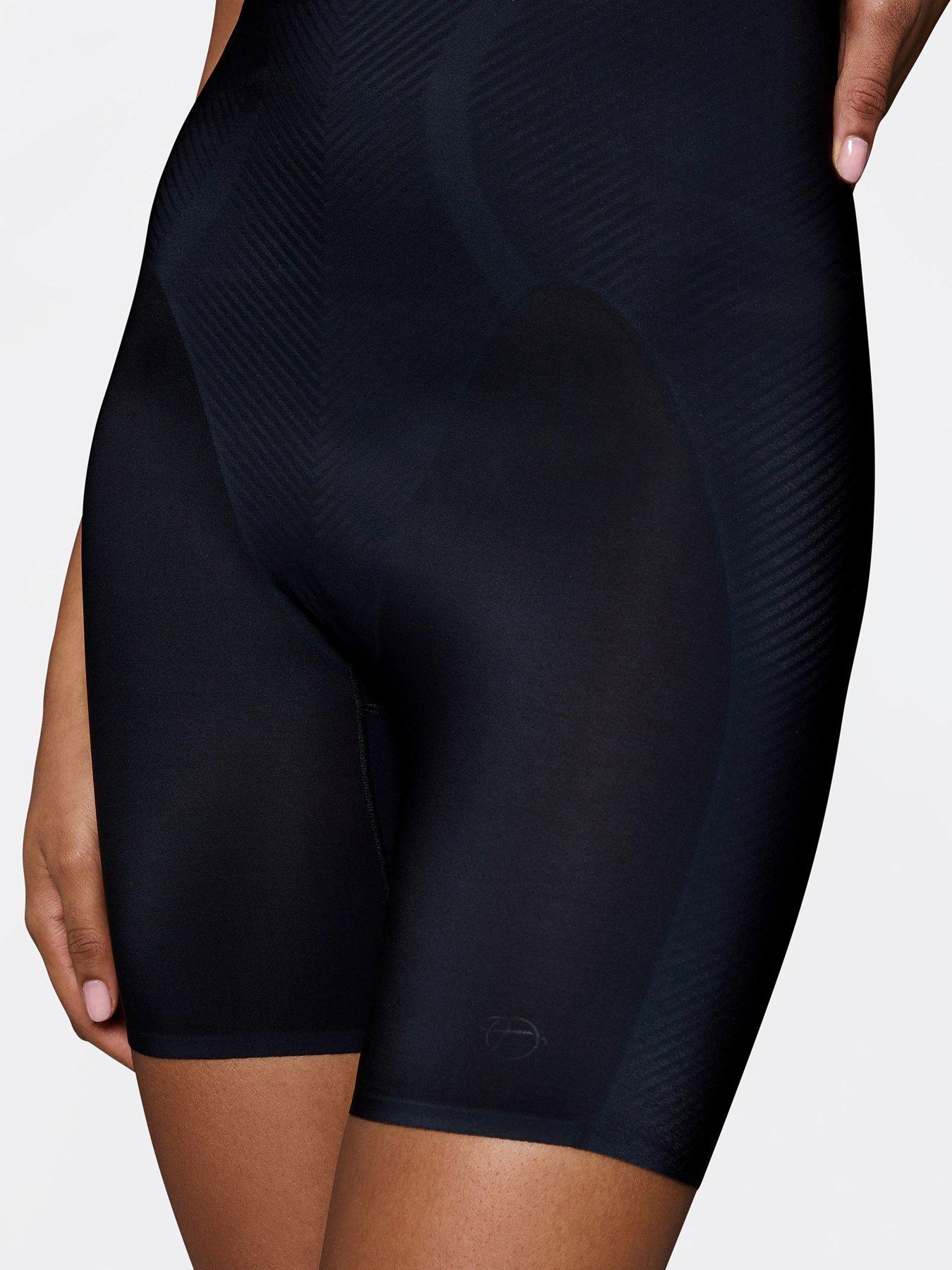 Triumph BMU Illusion Curve Super HW Mid-Thigh - Black | Very Ireland