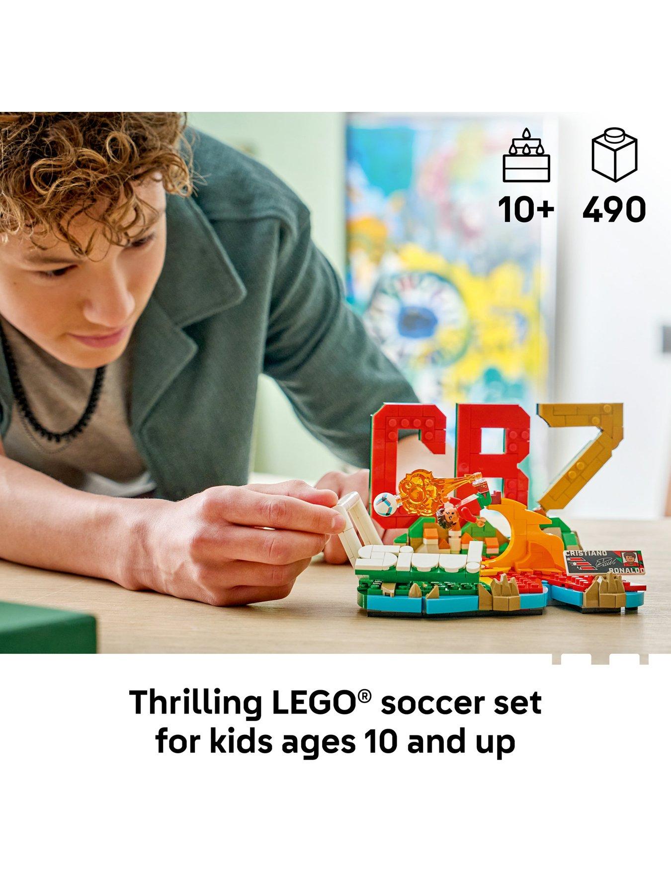 LEGO Editions Cristiano Ronaldo - Football Highlights 43012 | Very Ireland